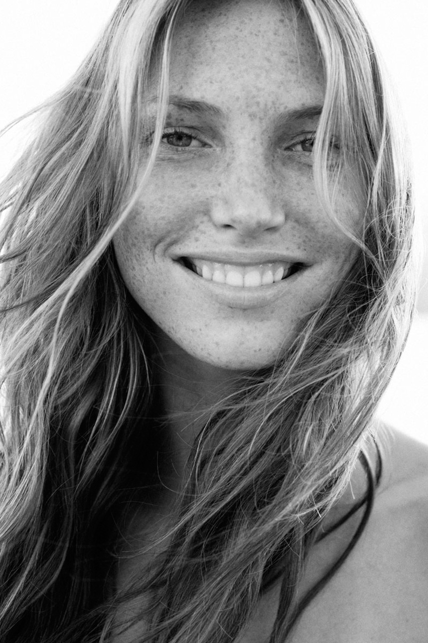 Caroline Barnes - International Makeup Artist - Portfolio